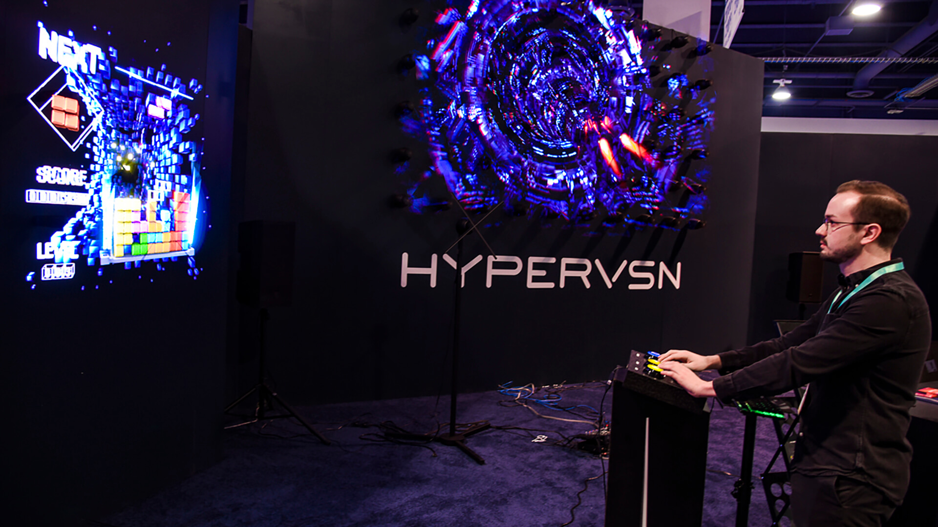 HYPERVSN 3D Holographic Visuals for HoReCa and MICE Industries - HYPERVSN