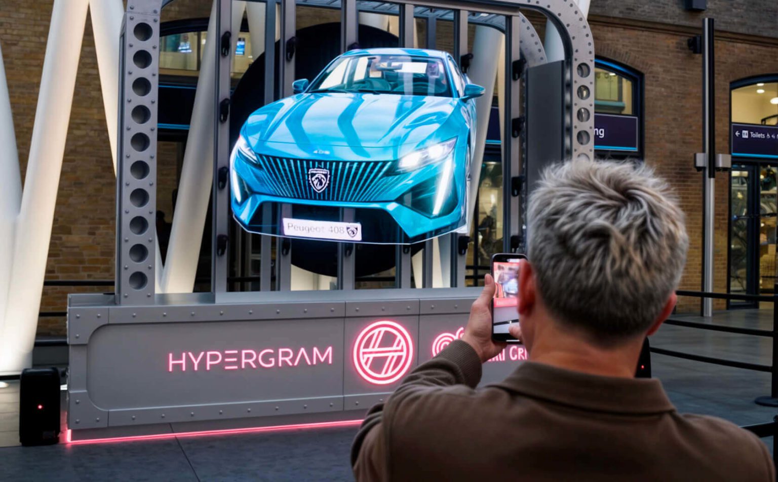 SmartV Wall Hologram Display Solution | Holographic Technology - HYPERVSN